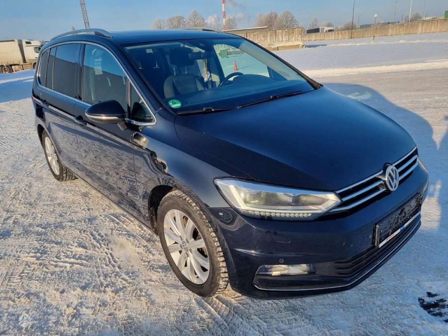 Melns Volkswagen Touran 2015 Šauļi, ar dzinēja tilpumu 1.97 L un nobraukumu 260 tūkst. km par 9200 €, foto 12 vietnē AUTOMOTO.COM.LV