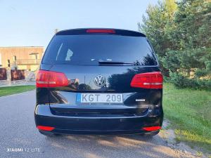 Melns Volkswagen Touran 2015 Viļņa, ar dzinēja tilpumu 1.60 L un nobraukumu 275 tūkst. km par 8200 €, foto 7 vietnē AUTOMOTO.COM.LV