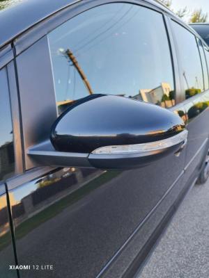 Melns Volkswagen Touran 2015 Viļņa, ar dzinēja tilpumu 1.60 L un nobraukumu 275 tūkst. km par 8200 €, foto 30 vietnē AUTOMOTO.COM.LV