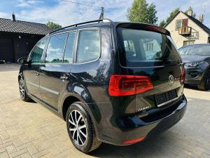 Melns Volkswagen Touran 2015 Kauņa, ar dzinēja tilpumu 1.60 L un nobraukumu 242 tūkst. km par 7100 €, foto 5 vietnē AUTOMOTO.COM.LV