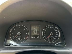 Melns Volkswagen Touran 2015 Kauņa, ar dzinēja tilpumu 1.60 L un nobraukumu 242 tūkst. km par 7100 €, foto 24 vietnē AUTOMOTO.COM.LV