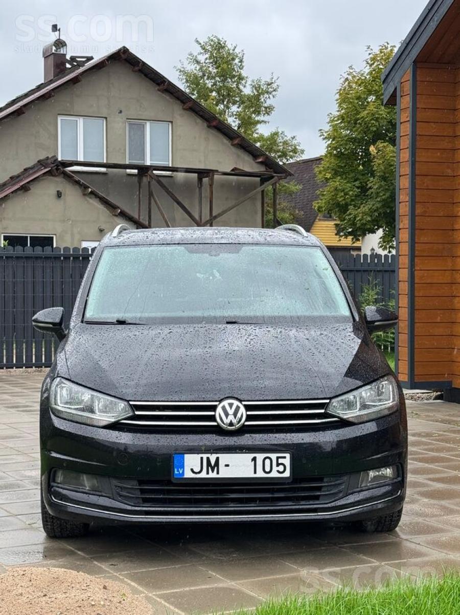 Melns Volkswagen Touran 2015 Rīga, ar dzinēja tilpumu 1.60 L un nobraukumu 290 tūkst. km par 9900 €, foto 7 vietnē AUTOMOTO.COM.LV