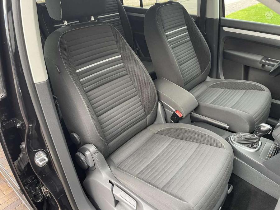 Melns Volkswagen Touran 2015 Marijampole, ar dzinēja tilpumu 1.97 L un nobraukumu 282 tūkst. km par 6350 €, foto 17 vietnē AUTOMOTO.COM.LV