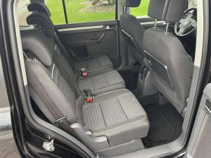 Melns Volkswagen Touran 2015 Marijampole, ar dzinēja tilpumu 1.97 L un nobraukumu 282 tūkst. km par 6350 €, foto 19 vietnē AUTOMOTO.COM.LV