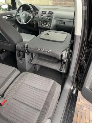 Melns Volkswagen Touran 2015 Marijampole, ar dzinēja tilpumu 1.97 L un nobraukumu 282 tūkst. km par 6350 €, foto 21 vietnē AUTOMOTO.COM.LV