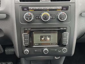 Melns Volkswagen Touran 2015 Marijampole, ar dzinēja tilpumu 1.97 L un nobraukumu 282 tūkst. km par 6350 €, foto 28 vietnē AUTOMOTO.COM.LV