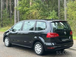 Melns Volkswagen Touran 2015 Valmiera, ar dzinēja tilpumu 2.00 L un nobraukumu 0 tūkst. km par 8800 €, foto 7 vietnē AUTOMOTO.COM.LV