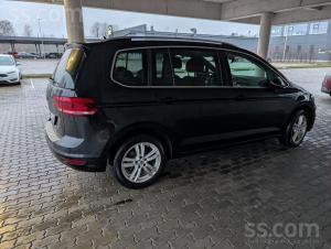 Melns Volkswagen Touran 2016 Rīga, ar dzinēja tilpumu 1.80 L un nobraukumu 101 tūkst. km par 15500 €, foto 4 vietnē AUTOMOTO.COM.LV
