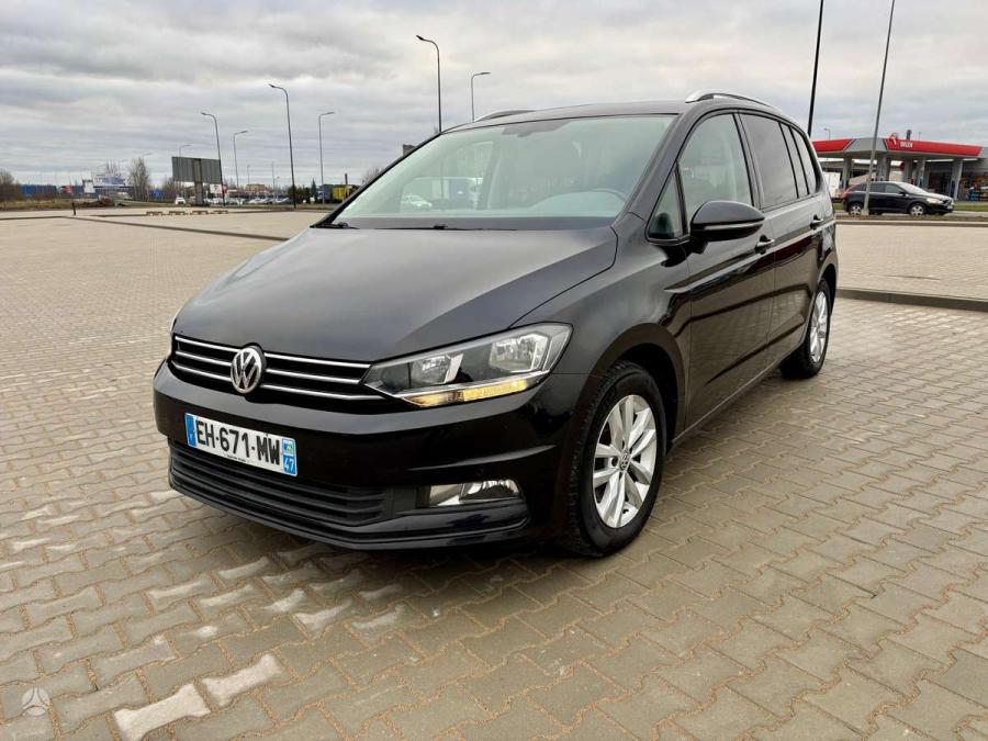 Melns Volkswagen Touran 2016 Tauragė, ar dzinēja tilpumu 1.60 L un nobraukumu 250 tūkst. km par 9900 €, foto 3 vietnē AUTOMOTO.COM.LV