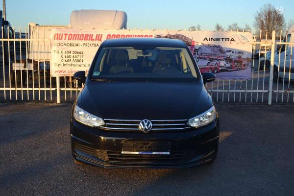 Black Volkswagen Touran 2016 in Marijampole, with an engine capacity of 1.60 L and mileage of 187 thousand km for 10500 €, photo 3 on AUTOMOTO.COM.LV