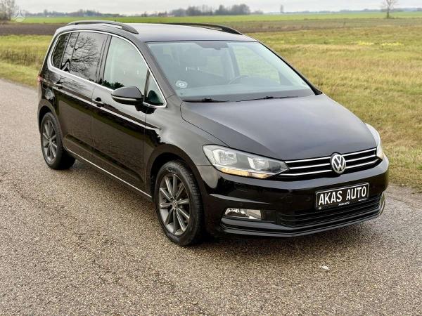 Black Volkswagen Touran 2016 in Siauliai, with an engine capacity of 1.97 L and mileage of 238 thousand km for 11200 €, photo 2 on AUTOMOTO.COM.LV