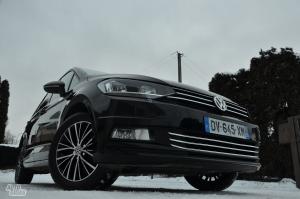 Melns Volkswagen Touran 2016 Kauņa, ar dzinēja tilpumu 2.00 L un nobraukumu 198 tūkst. km par 9850 €, foto 24 vietnē AUTOMOTO.COM.LV