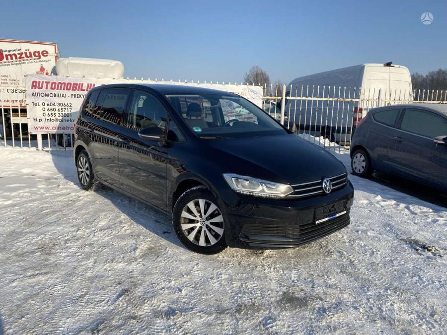 Melns Volkswagen Touran 2016 Marijampole, ar dzinēja tilpumu 1.60 L un nobraukumu 187 tūkst. km par 10450 €, foto 3 vietnē AUTOMOTO.COM.LV