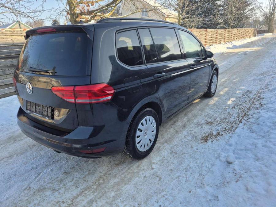 Melns Volkswagen Touran 2016 Kauņa, ar dzinēja tilpumu 1.97 L un nobraukumu 320 tūkst. km par 6850 €, foto 16 vietnē AUTOMOTO.COM.LV