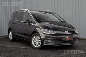 Black Volkswagen Touran 2016 in Ogre, with an engine capacity of 1.60 L and mileage of 205 thousand km for 12500 €, photo  on AUTOMOTO.COM.LV