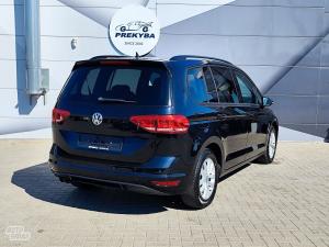 Black Volkswagen Touran 2016 in Ramuciai, with an engine capacity of 2.00 L and mileage of 218 thousand km for 10950 €, photo 10 on AUTOMOTO.COM.LV