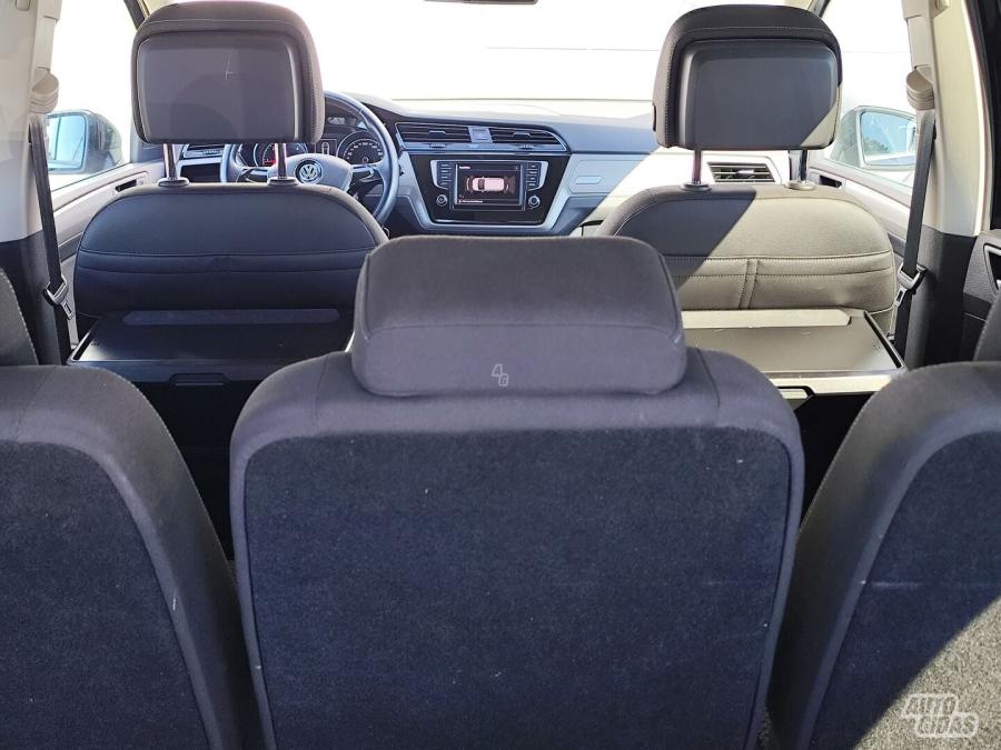 Black Volkswagen Touran 2016 in Ramuciai, with an engine capacity of 2.00 L and mileage of 218 thousand km for 10950 €, photo 13 on AUTOMOTO.COM.LV
