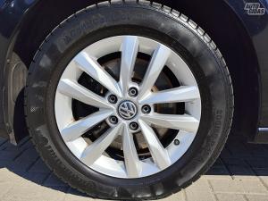 Black Volkswagen Touran 2016 in Ramuciai, with an engine capacity of 2.00 L and mileage of 218 thousand km for 10950 €, photo 23 on AUTOMOTO.COM.LV