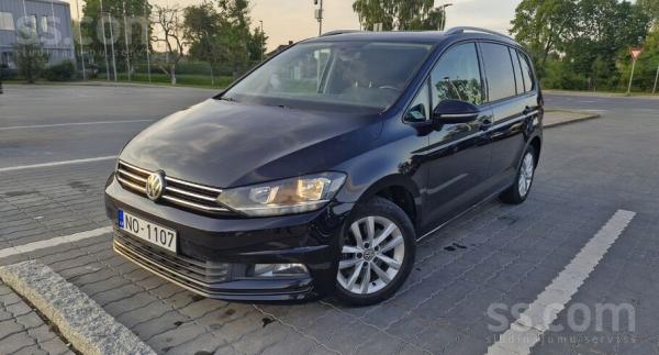 Black Volkswagen Touran 2016 in Jelgava, with an engine capacity of 1.60 L and mileage of 216 thousand km for 10200 €, photo 1 on AUTOMOTO.COM.LV