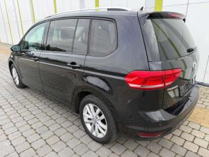 Melns Volkswagen Touran 2016 Raseiniai, ar dzinēja tilpumu 1.60 L un nobraukumu 298 tūkst. km par 7900 €, foto 4 vietnē AUTOMOTO.COM.LV