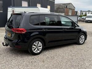 Melns Volkswagen Touran 2016 Kauņa, ar dzinēja tilpumu 1.60 L un nobraukumu 264 tūkst. km par 8150 €, foto 7 vietnē AUTOMOTO.COM.LV