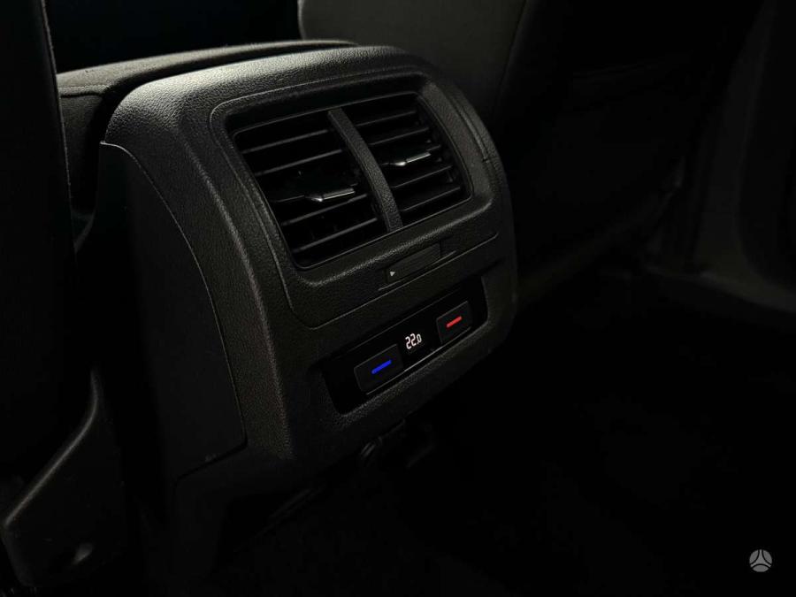 Melns Volkswagen Touran 2016 Kauņa, ar dzinēja tilpumu 1.60 L un nobraukumu 264 tūkst. km par 8150 €, foto 18 vietnē AUTOMOTO.COM.LV