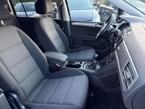 Black Volkswagen Touran 2016 in Ukmerge, with an engine capacity of 1.20 L and mileage of 250 thousand km for 7250 €, photo 10 on AUTOMOTO.COM.LV