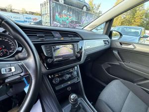 Black Volkswagen Touran 2016 in Ukmerge, with an engine capacity of 1.20 L and mileage of 250 thousand km for 7250 €, photo 11 on AUTOMOTO.COM.LV