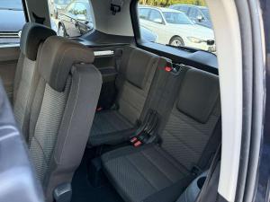 Black Volkswagen Touran 2016 in Ukmerge, with an engine capacity of 1.20 L and mileage of 250 thousand km for 7250 €, photo 17 on AUTOMOTO.COM.LV