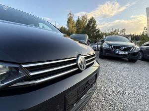 Black Volkswagen Touran 2016 in Ukmerge, with an engine capacity of 1.20 L and mileage of 250 thousand km for 7250 €, photo 19 on AUTOMOTO.COM.LV