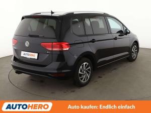 Melns Volkswagen Touran 2017 Kauņa, ar dzinēja tilpumu 1.40 L un nobraukumu 52 tūkst. km par 26510 €, foto 6 vietnē AUTOMOTO.COM.LV