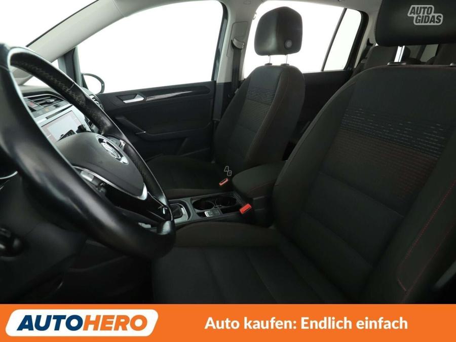 Melns Volkswagen Touran 2017 Kauņa, ar dzinēja tilpumu 1.40 L un nobraukumu 52 tūkst. km par 26510 €, foto 10 vietnē AUTOMOTO.COM.LV