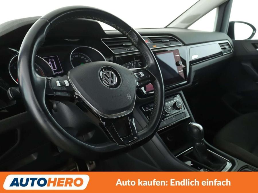 Melns Volkswagen Touran 2017 Kauņa, ar dzinēja tilpumu 1.40 L un nobraukumu 52 tūkst. km par 26510 €, foto 11 vietnē AUTOMOTO.COM.LV