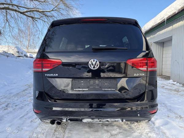 Melns Volkswagen Touran 2017 Utena, ar dzinēja tilpumu 2.00 L un nobraukumu 183 tūkst. km par 12700 €, foto 6 vietnē AUTOMOTO.COM.LV