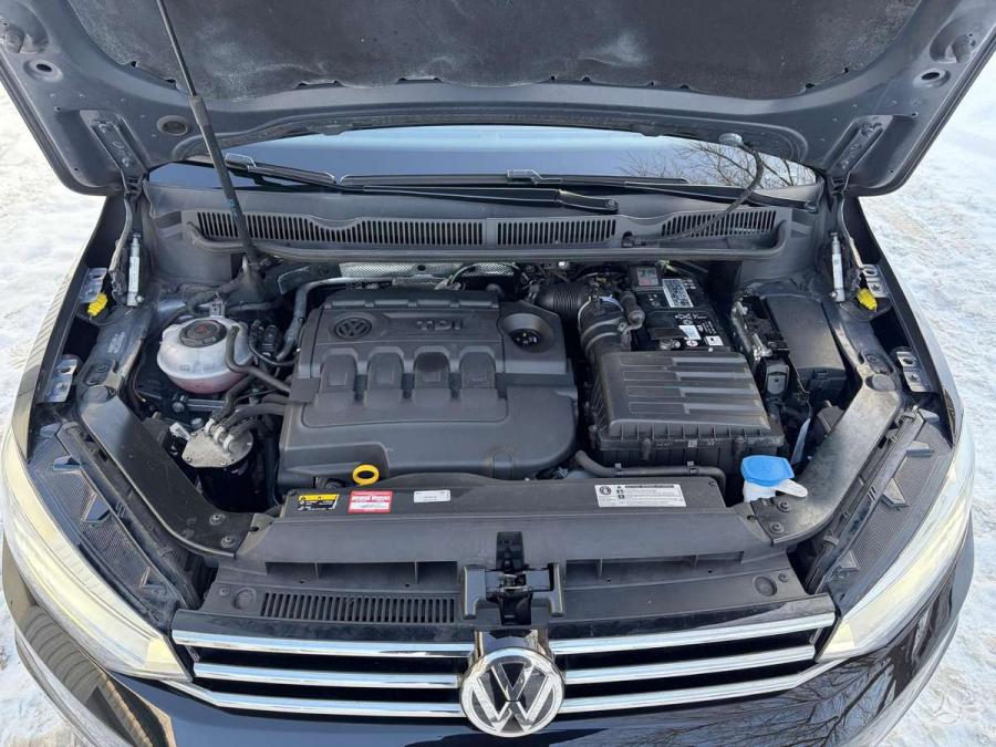 Black Volkswagen Touran 2017 in Utena, with an engine capacity of 2.00 L and mileage of 183 thousand km for 12700 €, photo 29 on AUTOMOTO.COM.LV