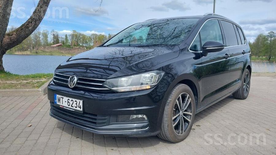Black Volkswagen Touran 2017 in Aluksne, with an engine capacity of 1.60 L and mileage of 0 thousand km for 10500 €, photo 1 on AUTOMOTO.COM.LV