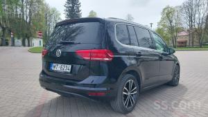 Black Volkswagen Touran 2017 in Aluksne, with an engine capacity of 1.60 L and mileage of 0 thousand km for 10500 €, photo 8 on AUTOMOTO.COM.LV