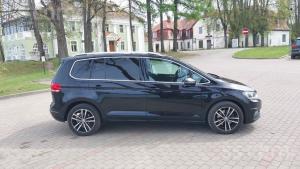 Black Volkswagen Touran 2017 in Aluksne, with an engine capacity of 1.60 L and mileage of 0 thousand km for 10500 €, photo 13 on AUTOMOTO.COM.LV