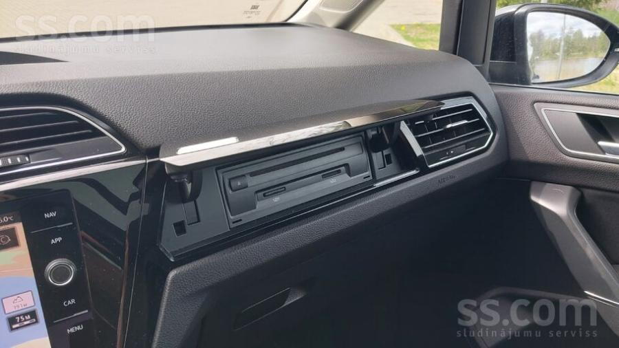 Black Volkswagen Touran 2017 in Aluksne, with an engine capacity of 1.60 L and mileage of 0 thousand km for 10500 €, photo 21 on AUTOMOTO.COM.LV
