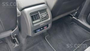 Black Volkswagen Touran 2017 in Aluksne, with an engine capacity of 1.60 L and mileage of 0 thousand km for 10500 €, photo 29 on AUTOMOTO.COM.LV