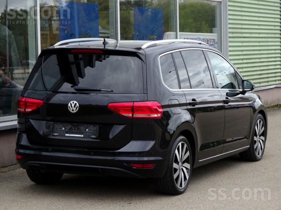 Melns Volkswagen Touran 2017 Rīga, ar dzinēja tilpumu 2.00 L un nobraukumu 254 tūkst. km par 13000 €, foto 3 vietnē AUTOMOTO.COM.LV