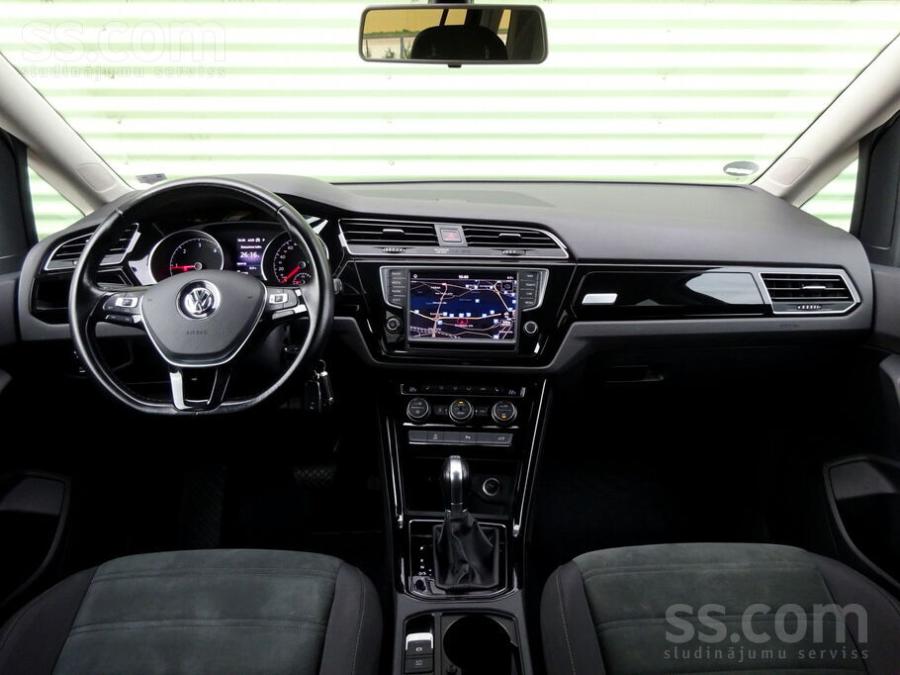 Melns Volkswagen Touran 2017 Rīga, ar dzinēja tilpumu 2.00 L un nobraukumu 254 tūkst. km par 13000 €, foto 6 vietnē AUTOMOTO.COM.LV