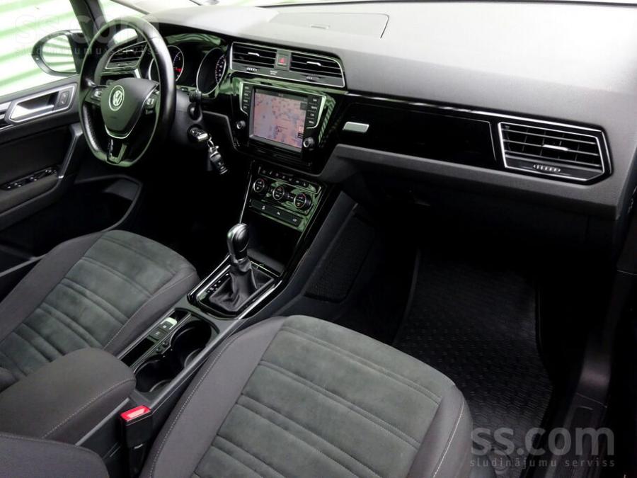 Melns Volkswagen Touran 2017 Rīga, ar dzinēja tilpumu 2.00 L un nobraukumu 254 tūkst. km par 13000 €, foto 9 vietnē AUTOMOTO.COM.LV
