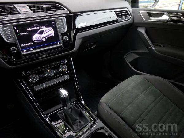 Black Volkswagen Touran 2017 in Riga, with an engine capacity of 2.00 L and mileage of 254 thousand km for 12500 €, photo 10 on AUTOMOTO.COM.LV