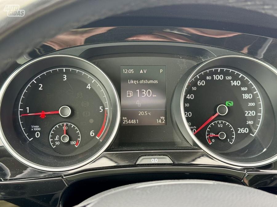 Black Volkswagen Touran 2017 in Vilkaviskis, with an engine capacity of 2.00 L and mileage of 254 thousand km for 11200 €, photo 12 on AUTOMOTO.COM.LV