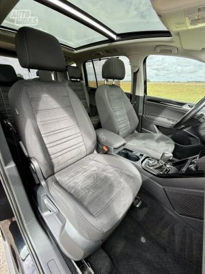 Black Volkswagen Touran 2017 in Vilkaviskis, with an engine capacity of 2.00 L and mileage of 254 thousand km for 11200 €, photo 19 on AUTOMOTO.COM.LV
