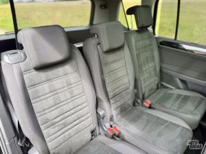 Black Volkswagen Touran 2017 in Vilkaviskis, with an engine capacity of 2.00 L and mileage of 254 thousand km for 11200 €, photo 22 on AUTOMOTO.COM.LV