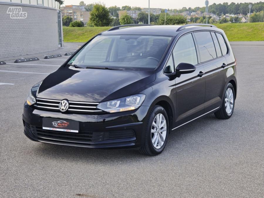 Black Volkswagen Touran 2017 in Vilnius, with an engine capacity of 2.00 L and mileage of 266 thousand km for 9100 €, photo 3 on AUTOMOTO.COM.LV