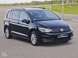 Black Volkswagen Touran 2017 in Vilnius, with an engine capacity of 2.00 L and mileage of 266 thousand km for 9100 €, photo 5 on AUTOMOTO.COM.LV
