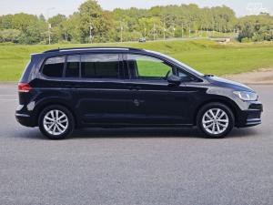 Black Volkswagen Touran 2017 in Vilnius, with an engine capacity of 2.00 L and mileage of 266 thousand km for 9100 €, photo 7 on AUTOMOTO.COM.LV